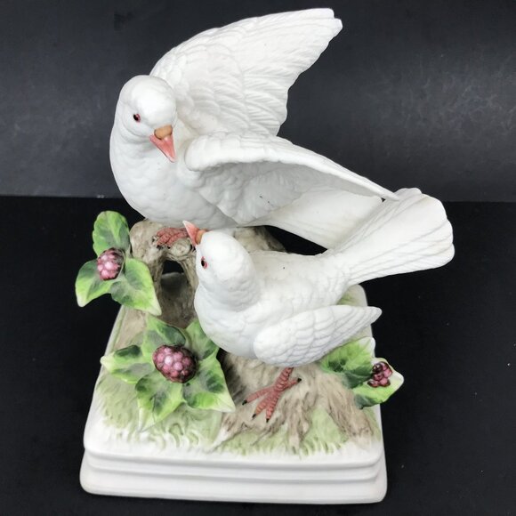Gorham | Accents | Gorham Porcelain Dove Music Box Plays Love Story ...